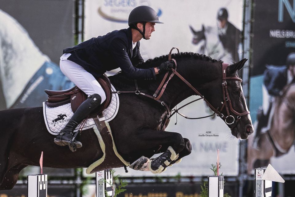 Feromas van Beek Z wins the CSI2* GP of Bonheiden